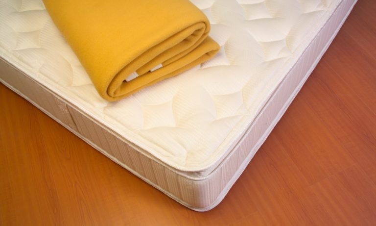 12 Must-Have Bed Accessories For Functional Bedroom